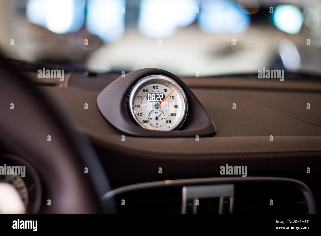 Porsche clock hi-res stock photography and images - Alamy