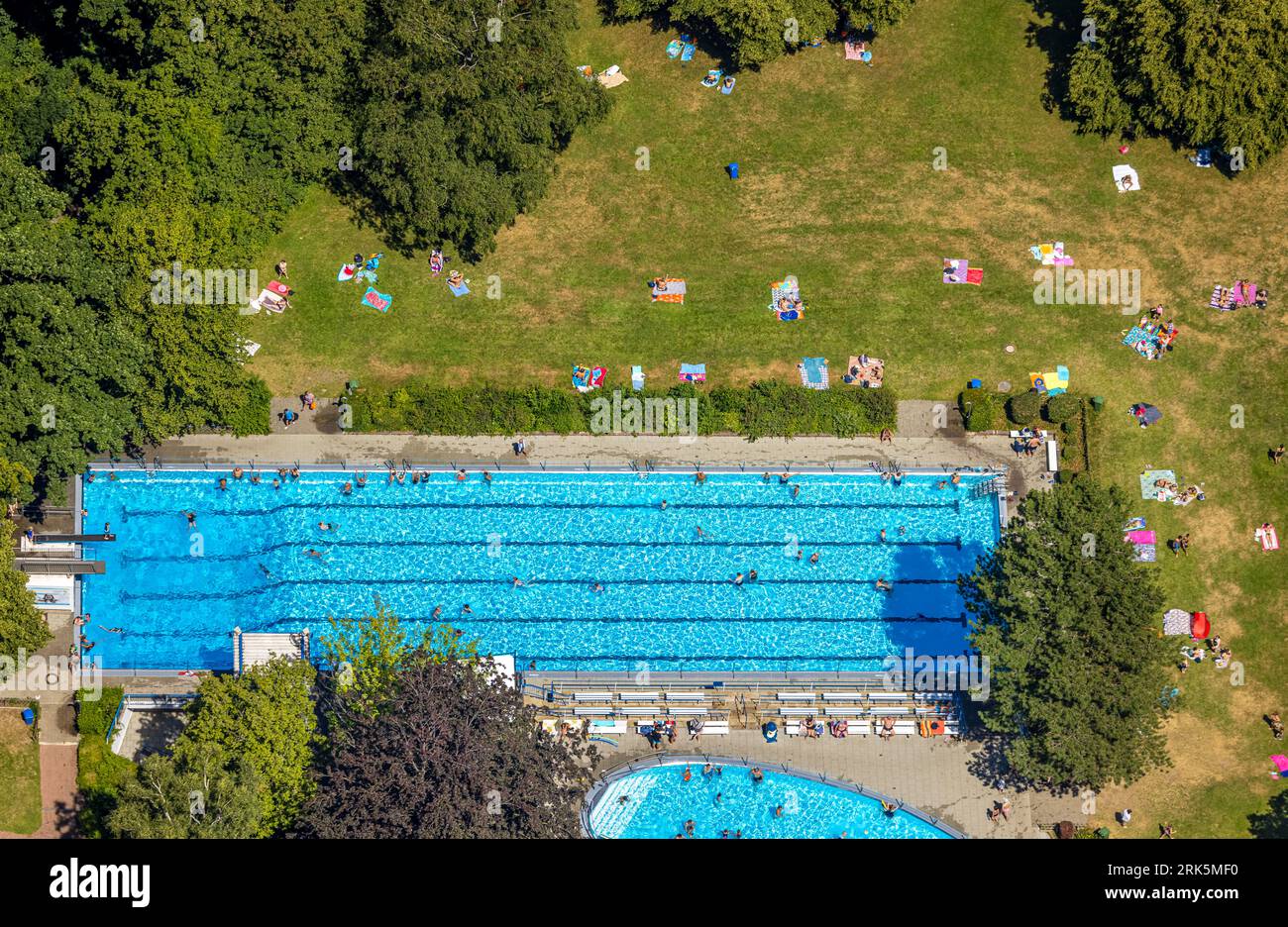 Welper hi-res stock photography and images - Alamy