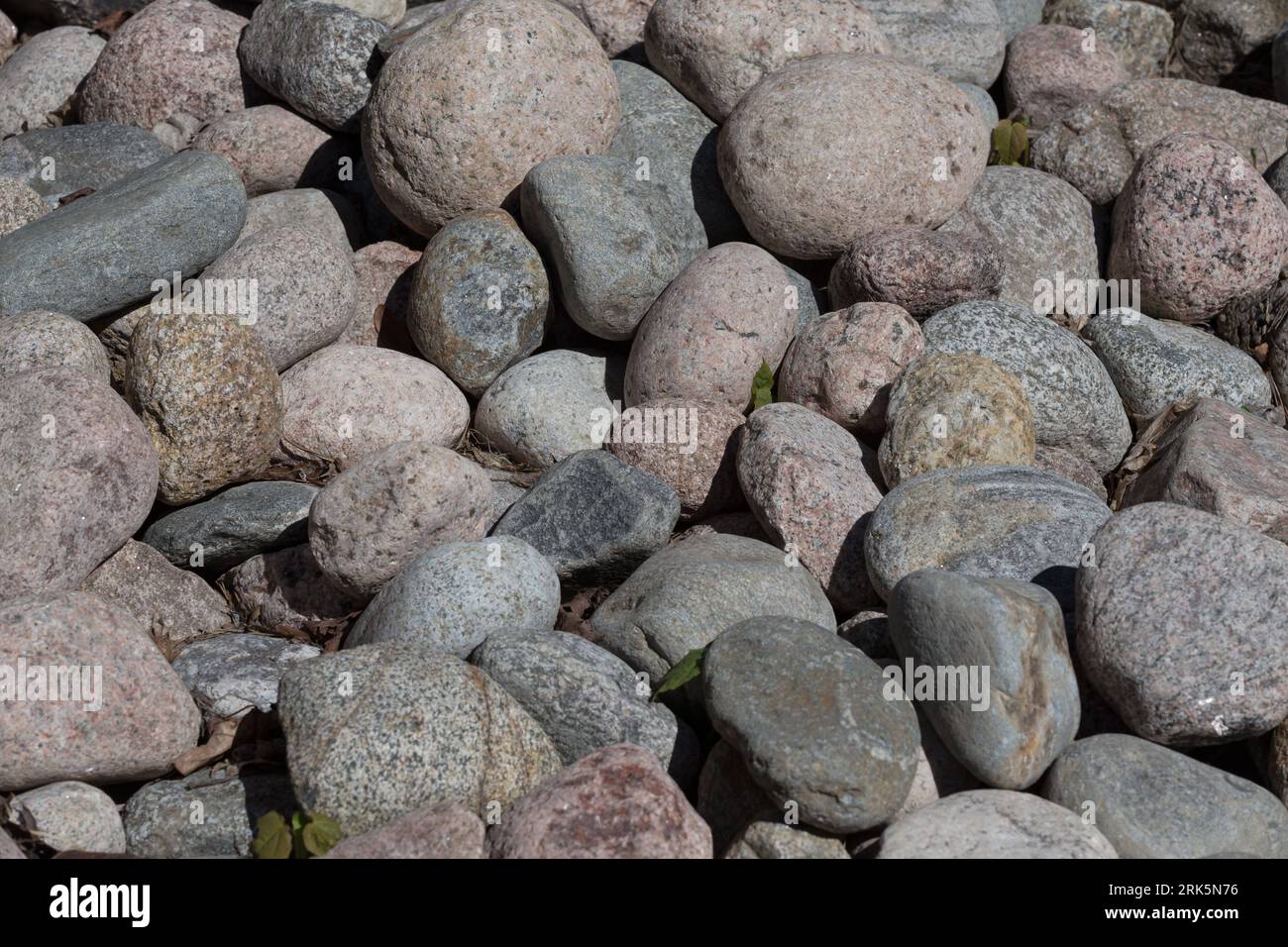 Large granite boulders rocks hi-res stock photography and images - Alamy