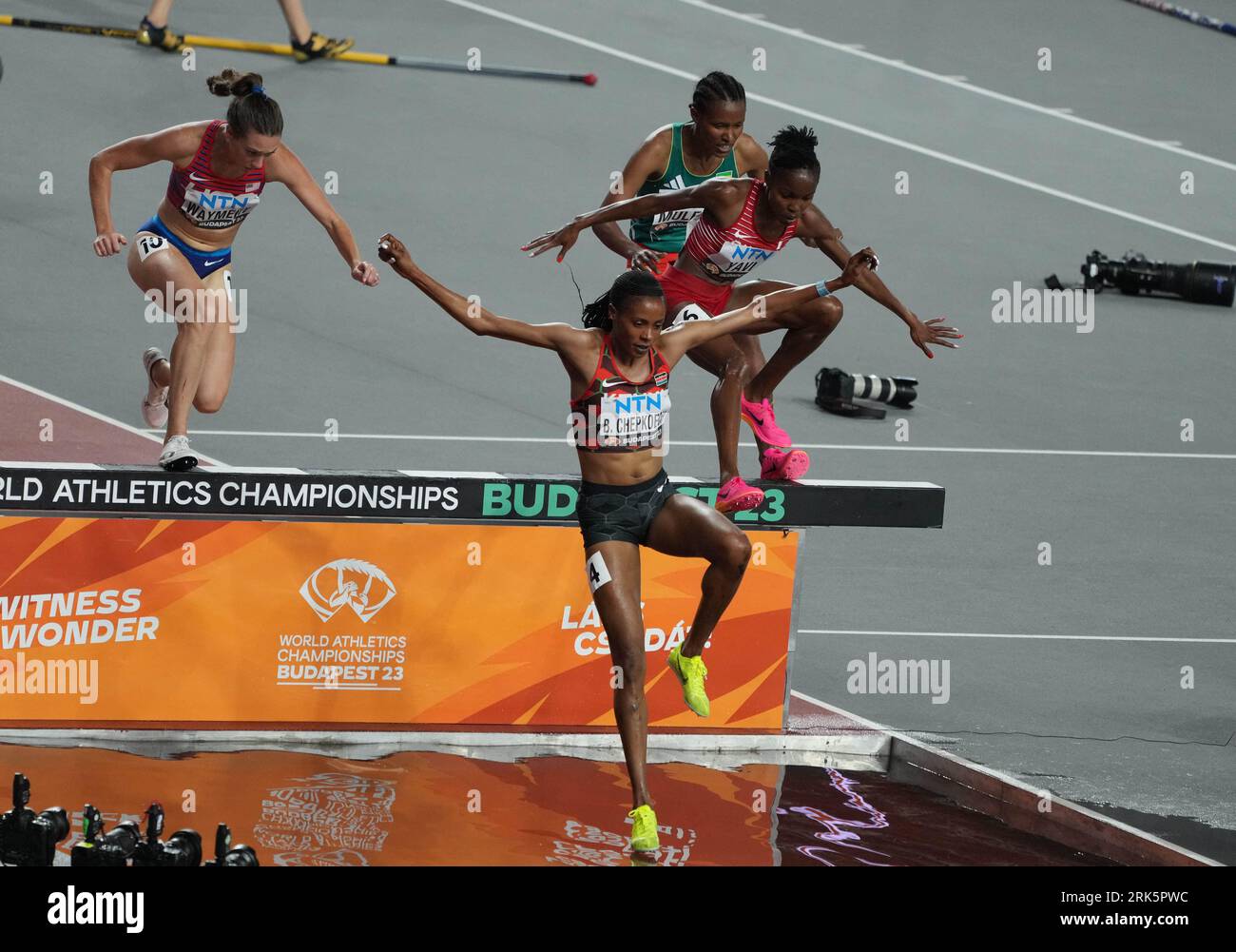 Courtney wayment hi-res stock photography and images - Alamy