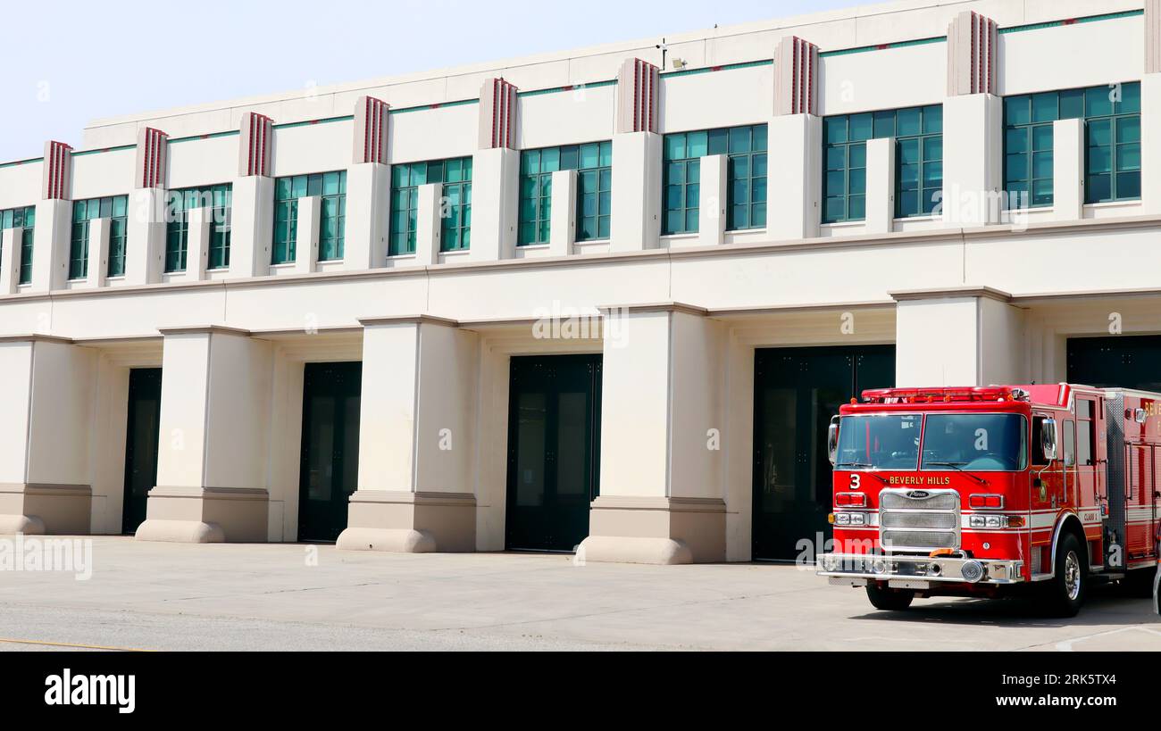 Outdoor medical service station hi-res stock photography and images - Alamy