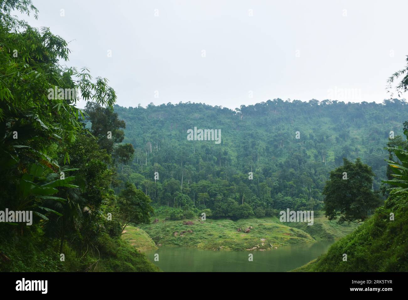 Water falling on river pass hi-res stock photography and images - Alamy