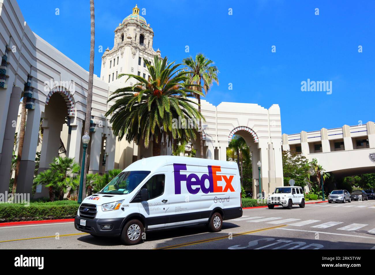 Fedex livery hi-res stock photography and images - Alamy