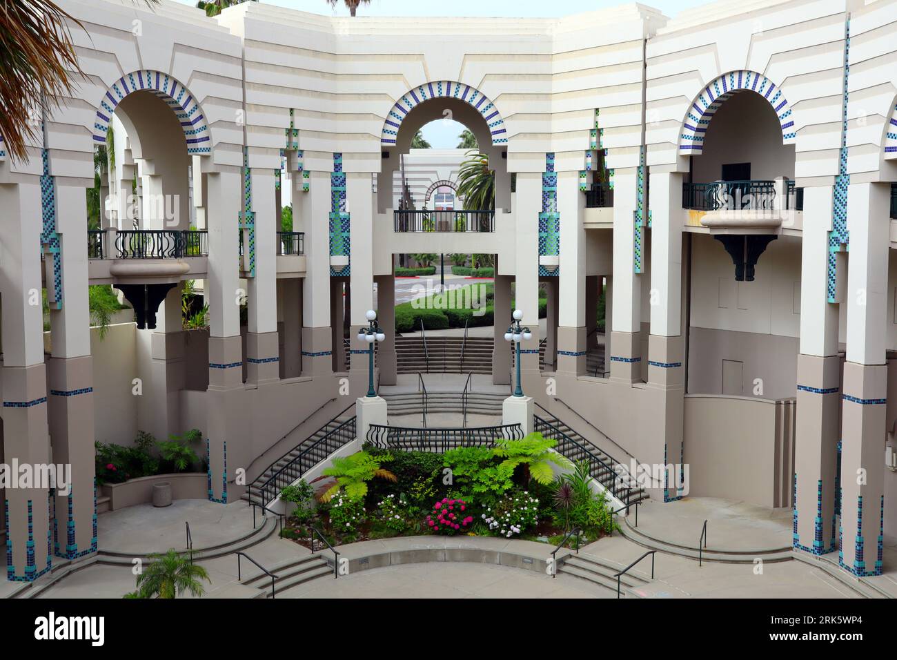 Beverly Hills, California: BEVERLY HILLS Civic Center. The building was ...