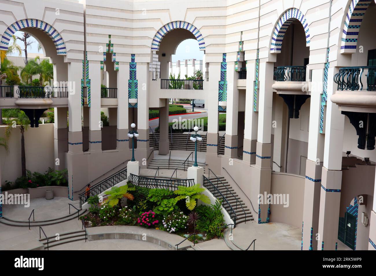 Beverly Hills, California: BEVERLY HILLS Civic Center. The building was ...