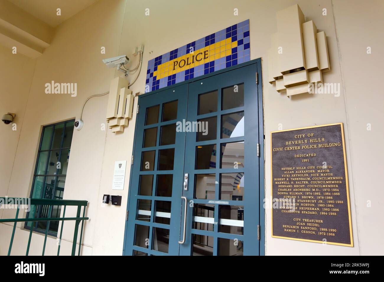 Beverly Hills, California: BEVERLY HILLS Police Department 464 N ...