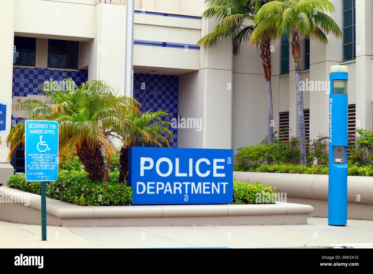 Beverly Hills, California: BEVERLY HILLS Police Department 464 N ...