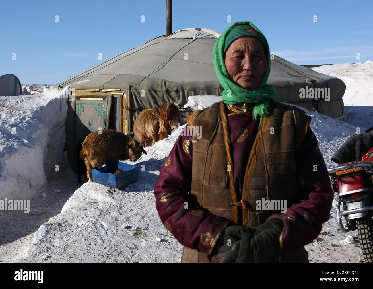 Central gobi dundgovi province hi-res stock photography and images - Alamy