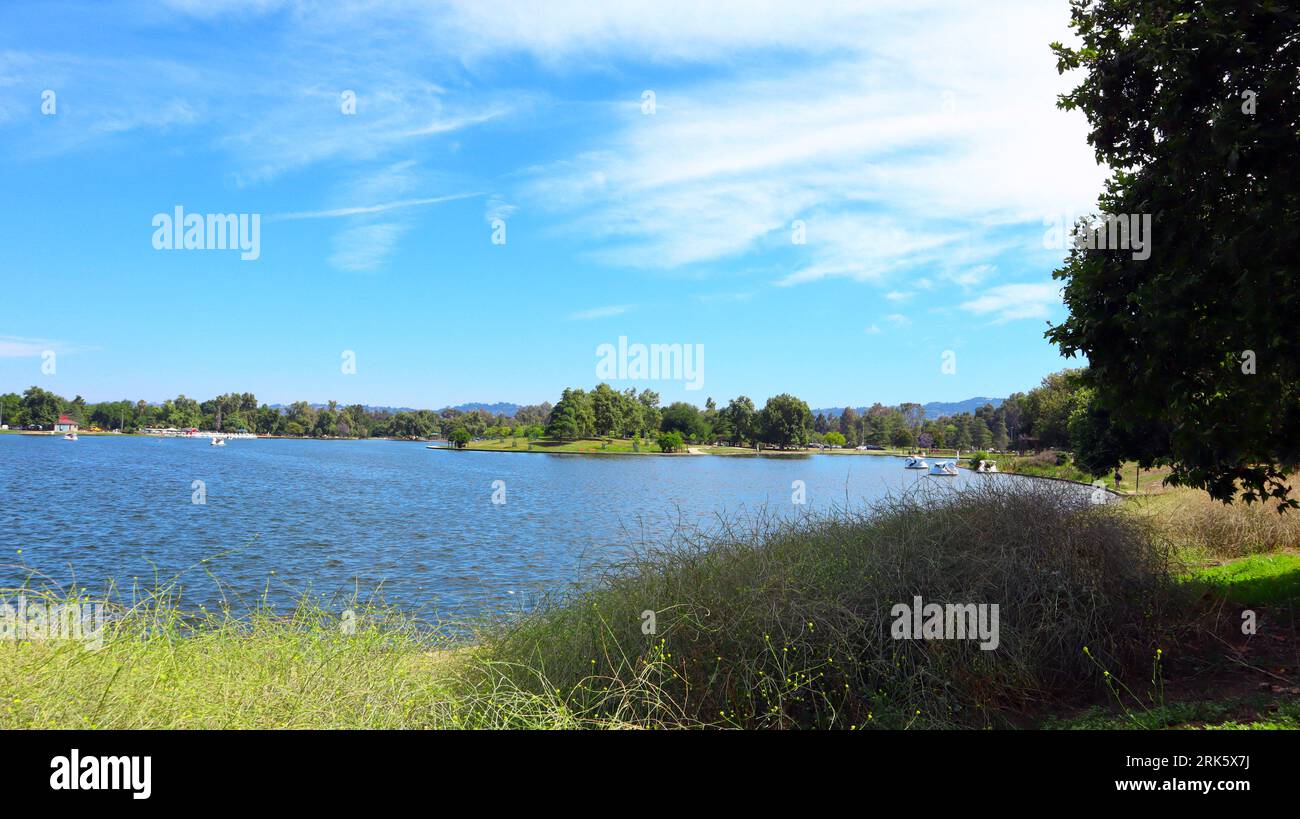 Los Angeles, California: Lake Balboa - Anthony C. Beilenson Park at ...