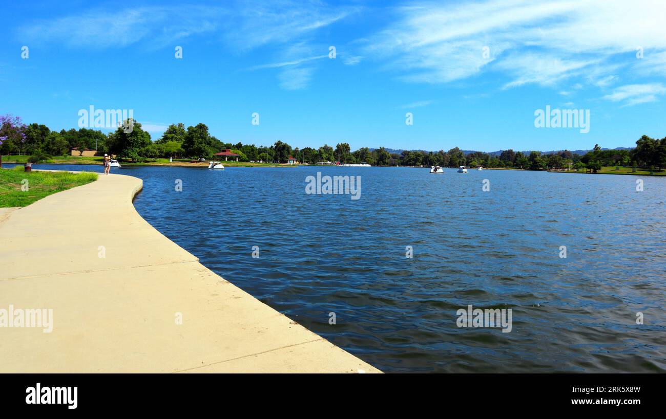 Los Angeles, California: Lake Balboa - Anthony C. Beilenson Park at ...