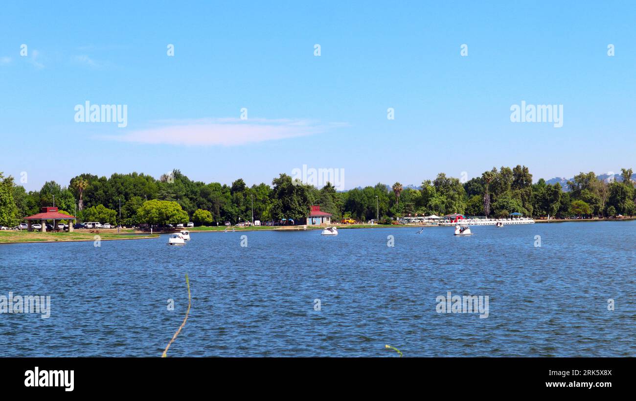 Los Angeles, California: Lake Balboa - Anthony C. Beilenson Park at ...