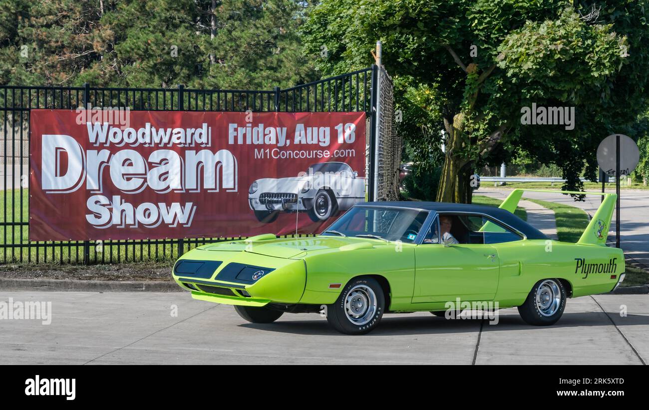 2022 Roadrunner Superbird