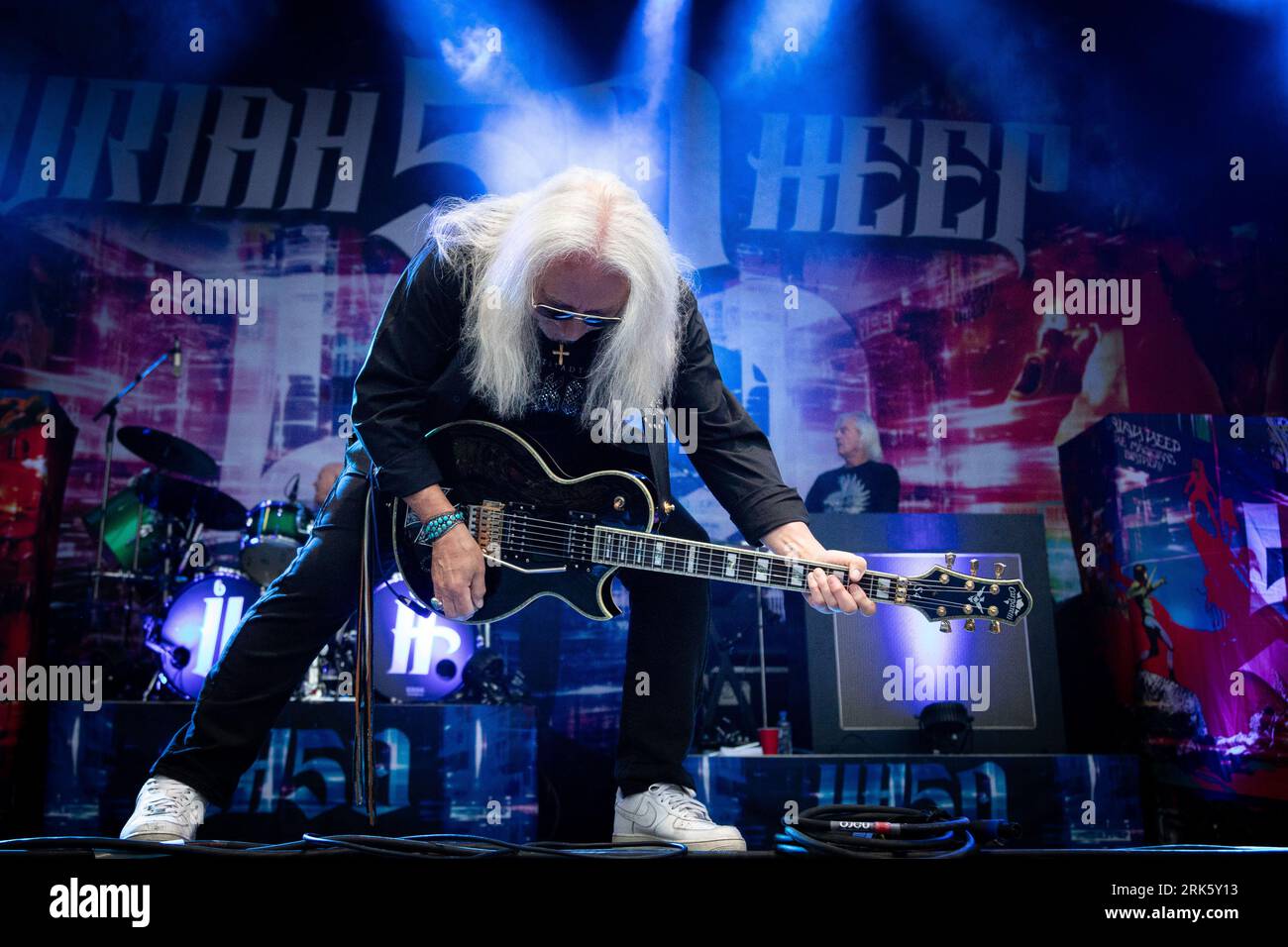 Mick box hi-res stock photography and images - Alamy