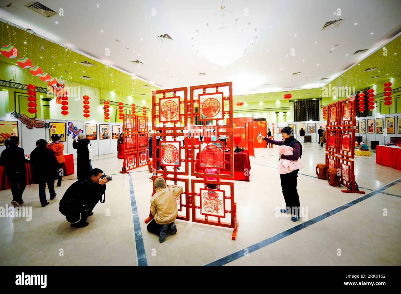 Rehab instruments hi-res stock photography and images - Alamy