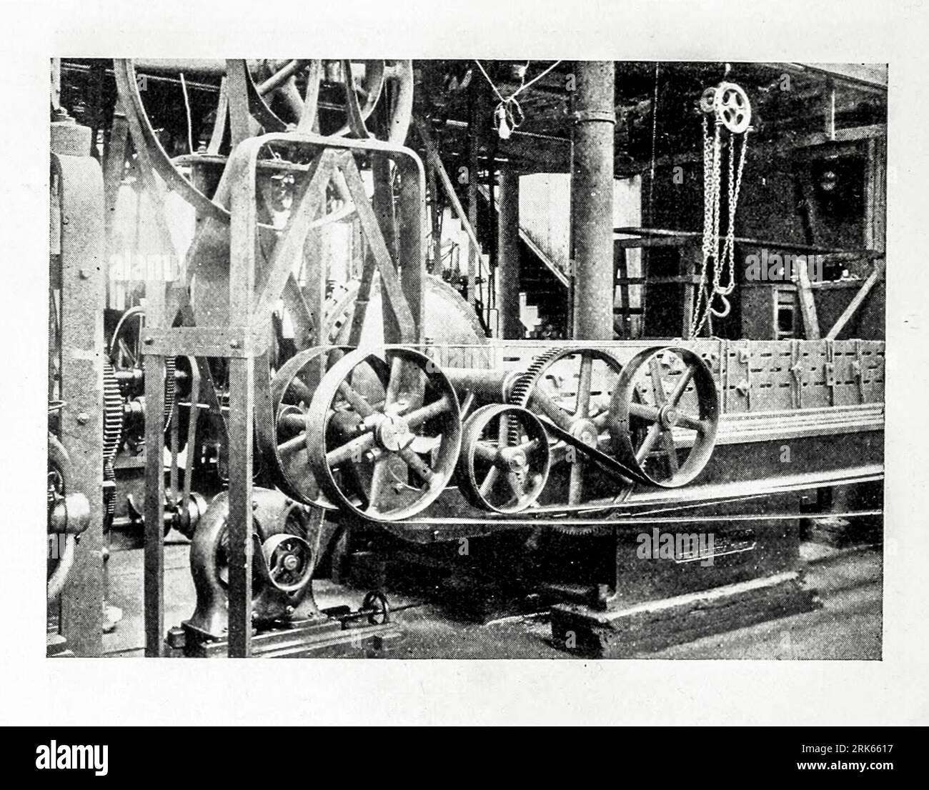 Broaching machine hi-res stock photography and images - Alamy