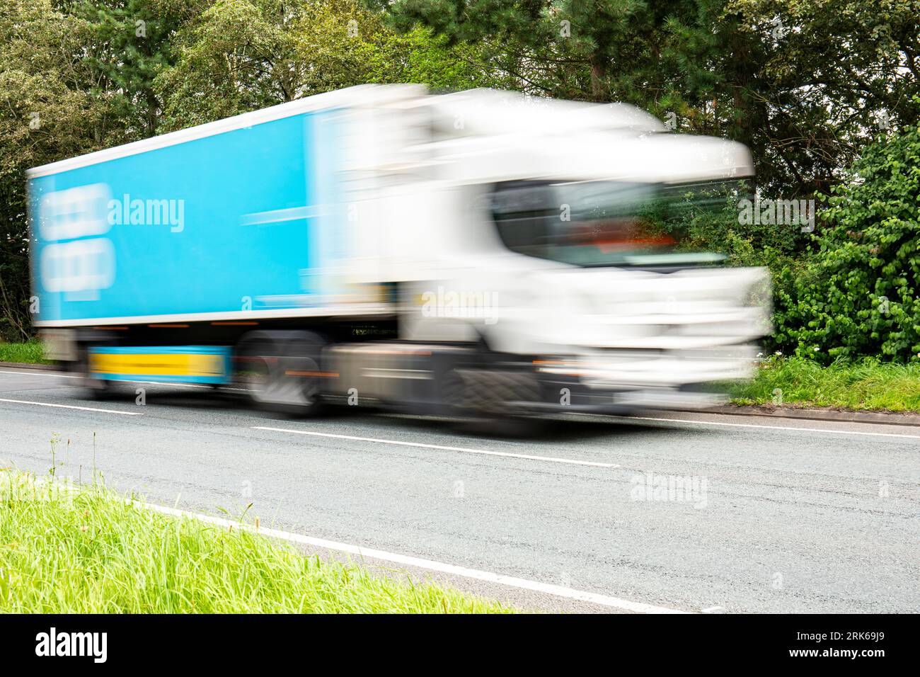 Coop truck hi-res stock photography and images - Alamy