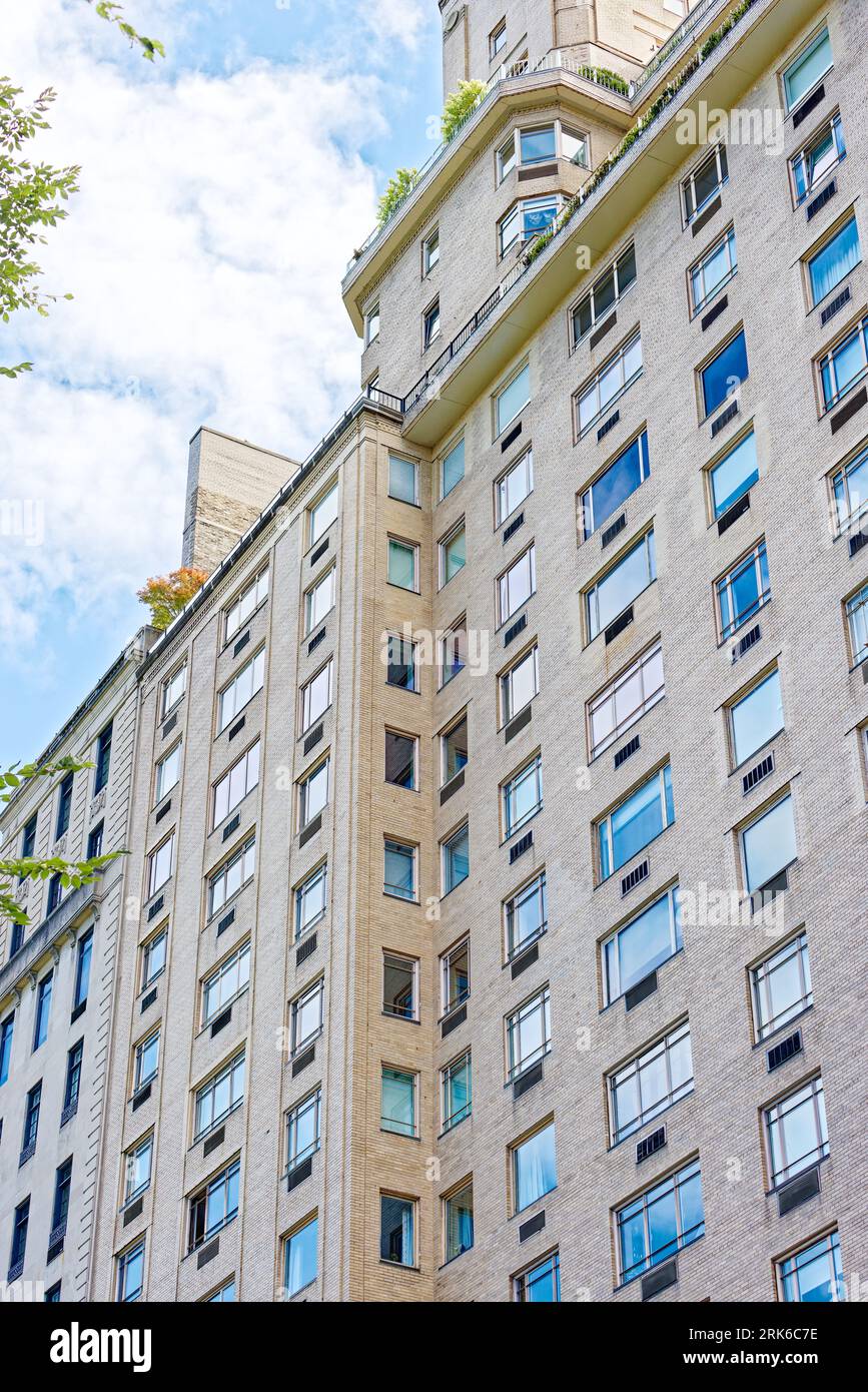 875 fifth ave hi-res stock photography and images - Alamy