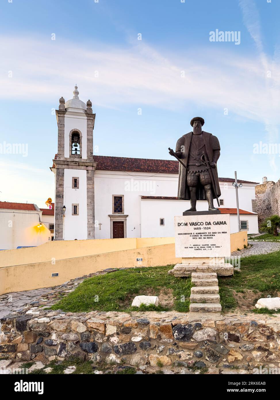 Statue of the famous Portuguese explorer Vasco da Gama with the Sines ...