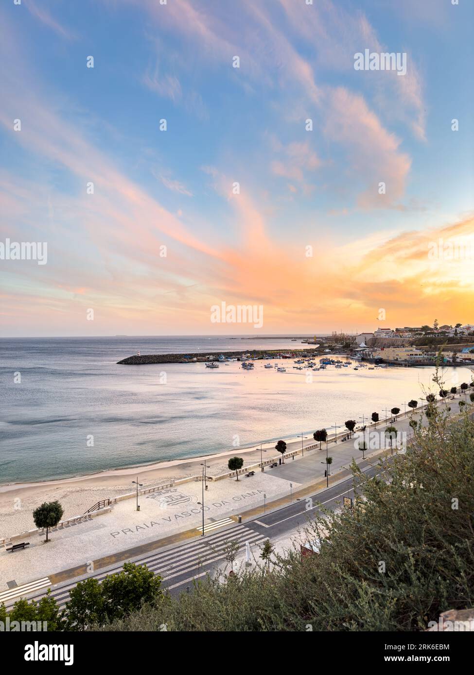 Castelo de sines hi-res stock photography and images - Alamy