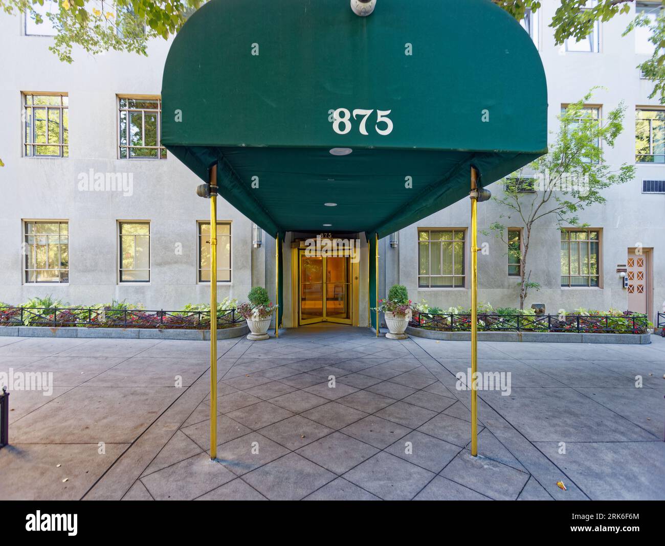 875 fifth ave hi-res stock photography and images - Alamy