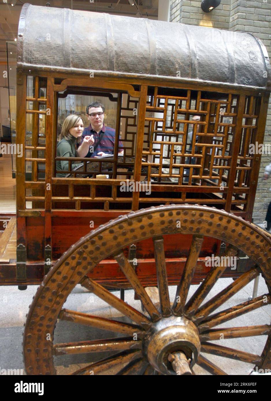 Royal ontario museum china hi-res stock photography and images - Alamy