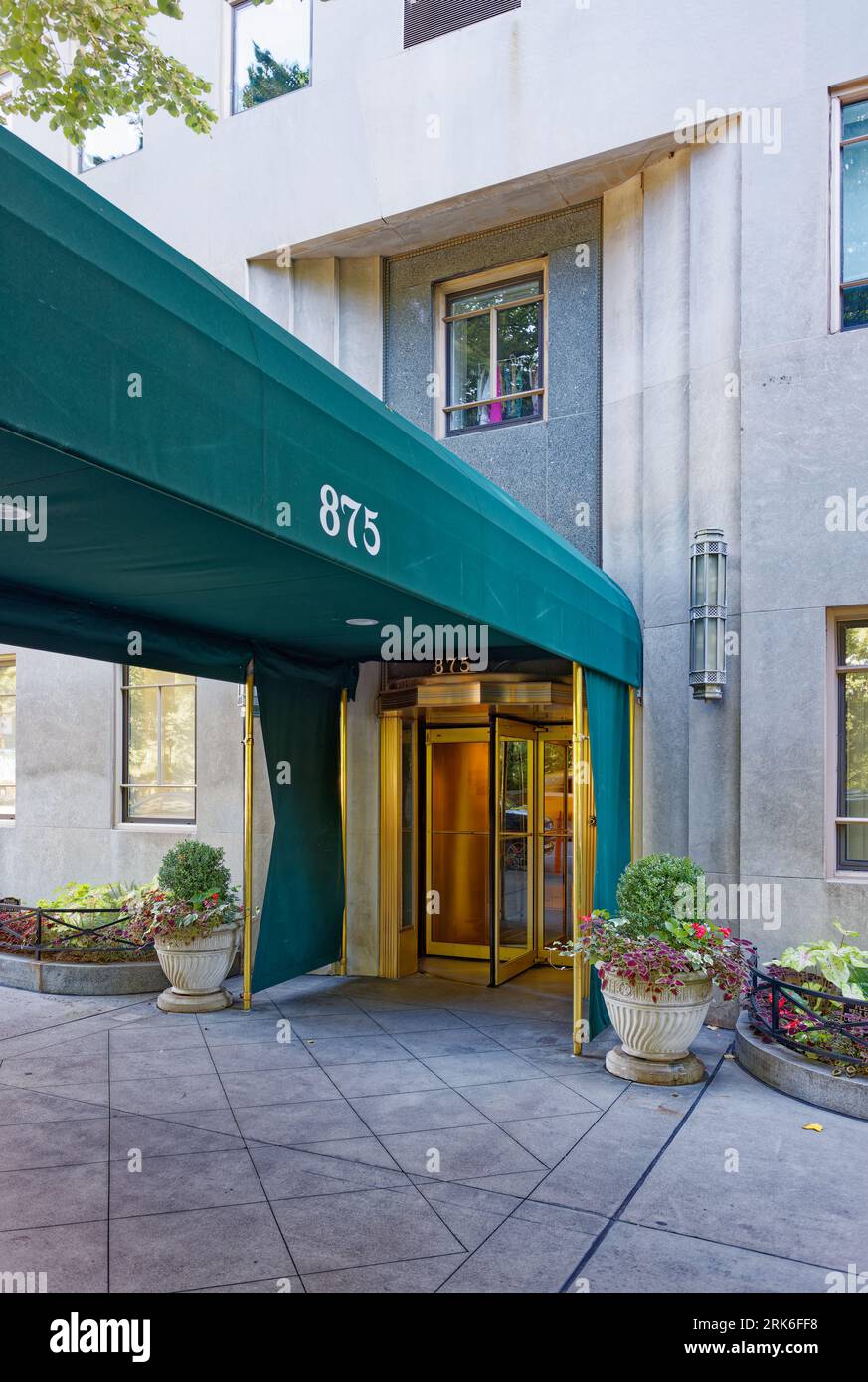 875 fifth ave hi-res stock photography and images - Alamy
