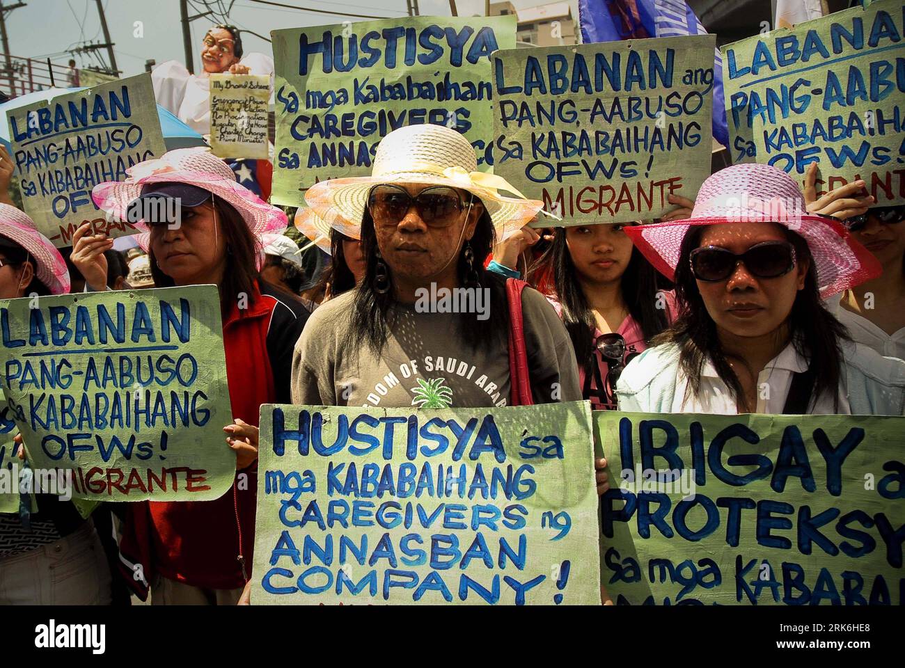 Ofw hi-res stock photography and images - Alamy