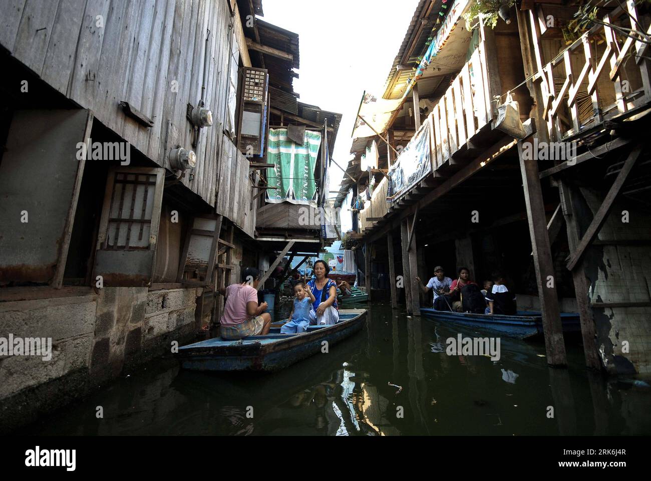 Artex compound hi-res stock photography and images - Alamy