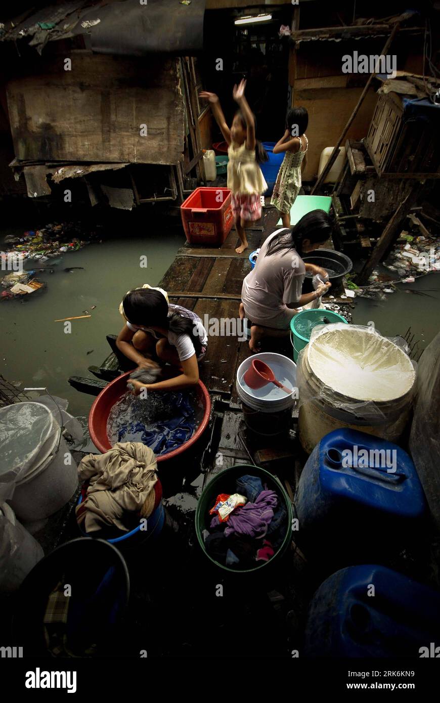 Manila tondo slum hi-res stock photography and images - Alamy