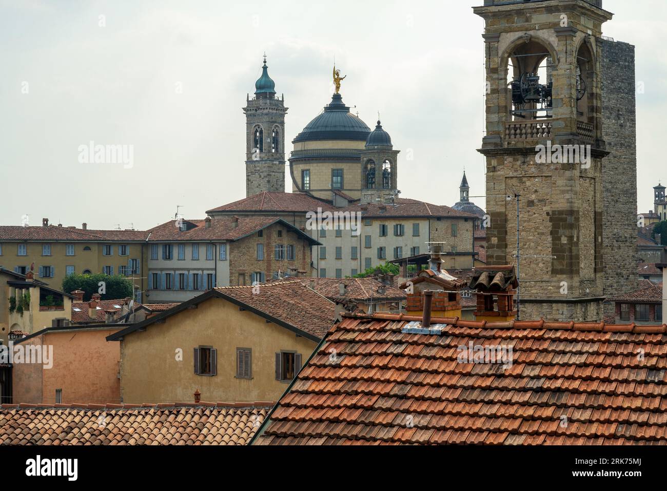 View cathedral medieval towers hi-res stock photography and images - Alamy