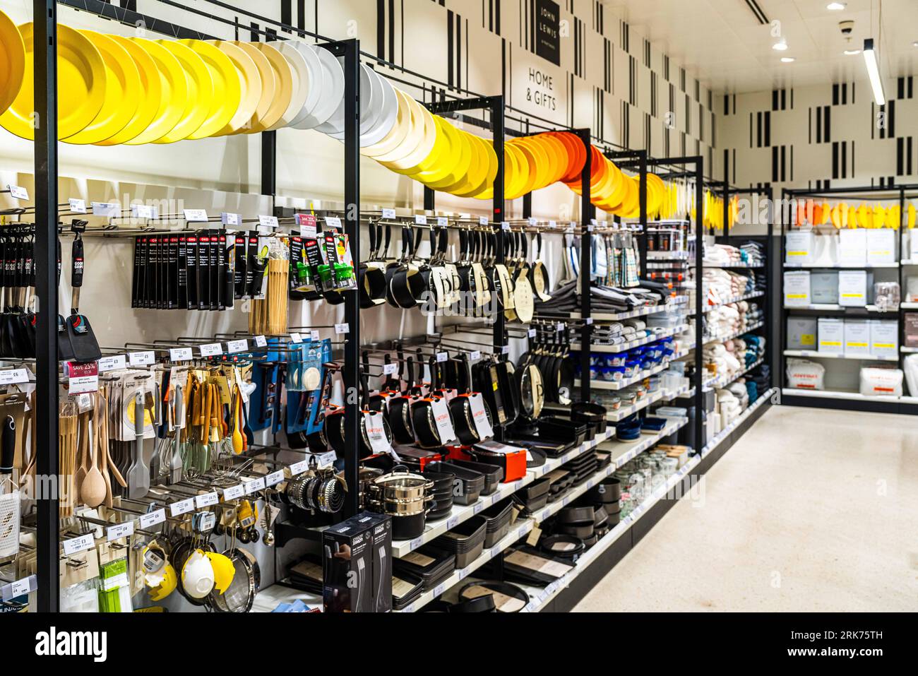 Waitrose interior hi-res stock photography and images - Alamy