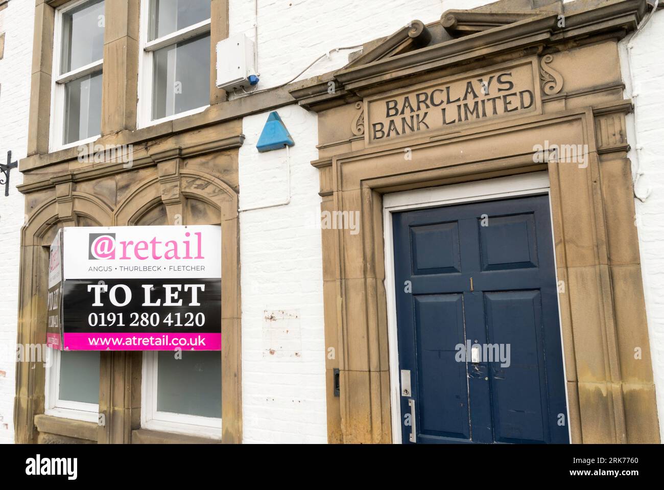 Closed bank branches hi-res stock photography and images - Alamy