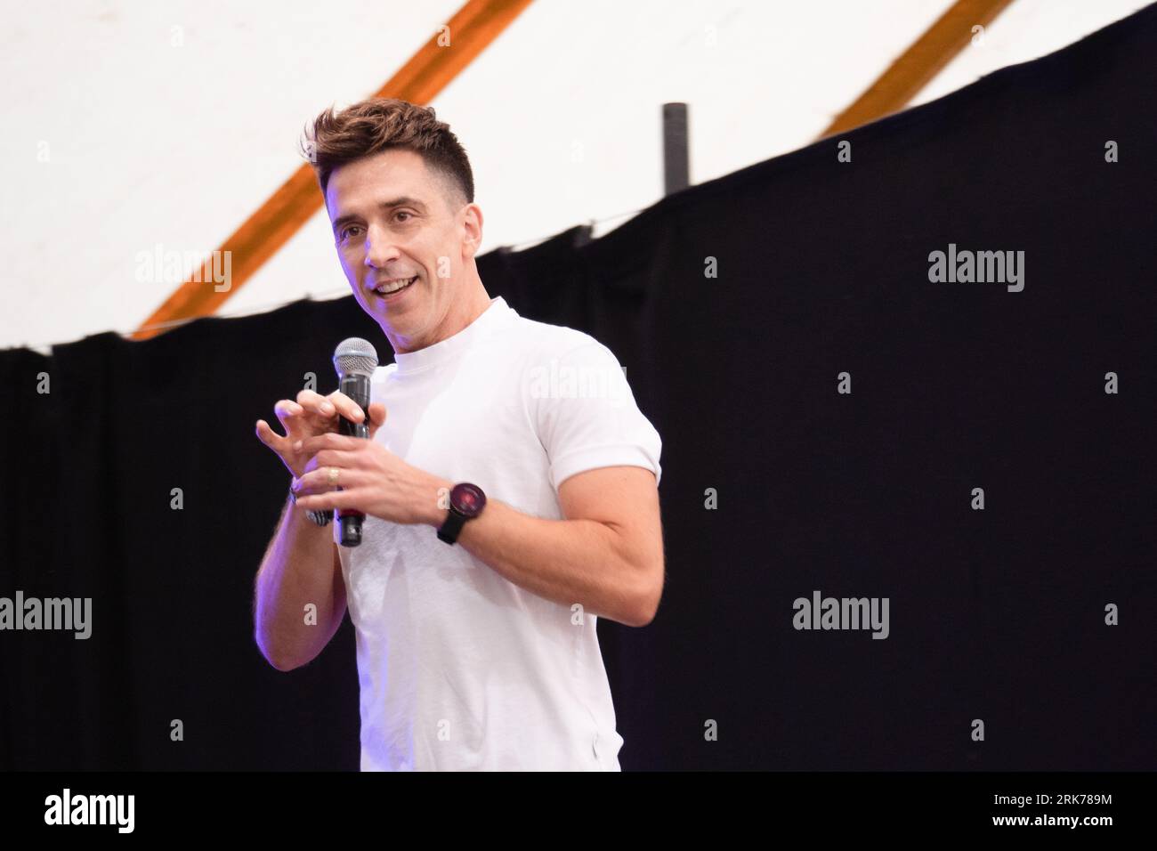 Articulatement hi-res stock photography and images - Alamy