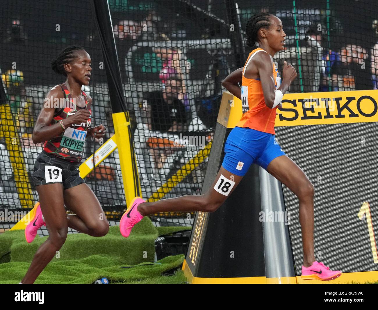 Faith KIPYEGON of KEN and Sifan HASSAN of NED Heat 2 5000 METRES WOMEN ...