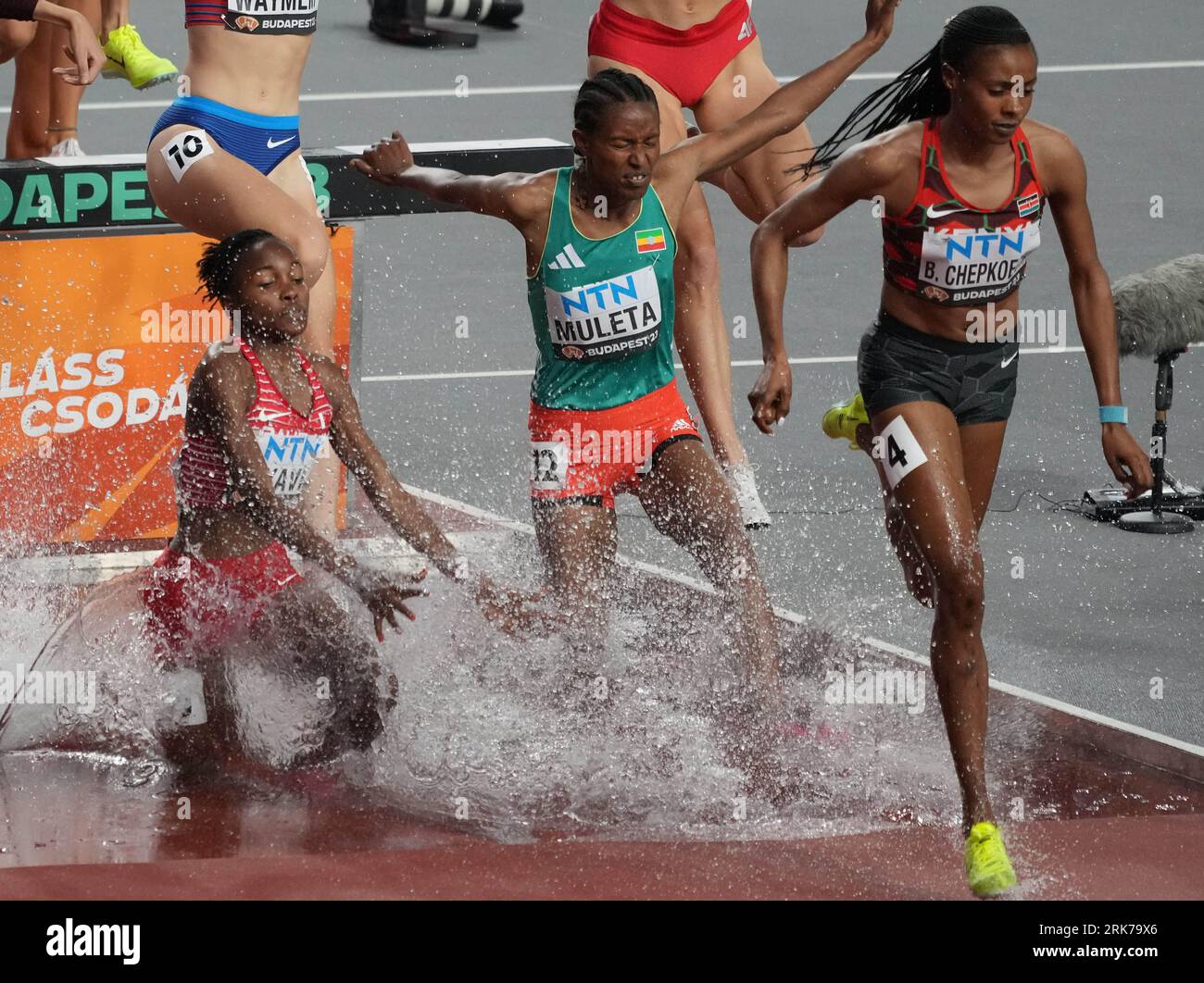 Beatrice chepkoech budapest 2023 hi-res stock photography and images ...