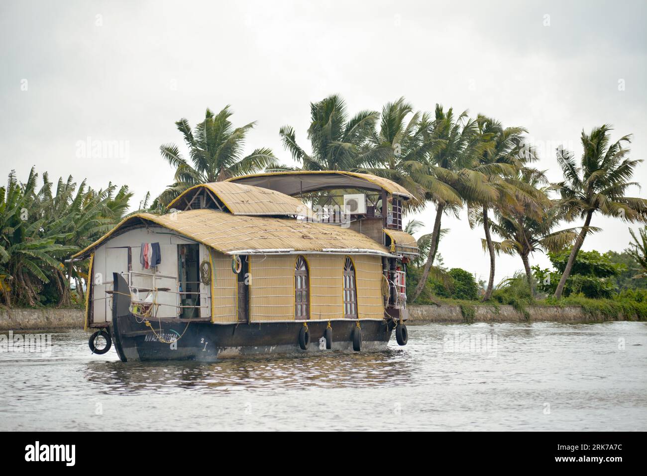 Alleppey House boats floating in kerala lake Stock Photo - Alamy
