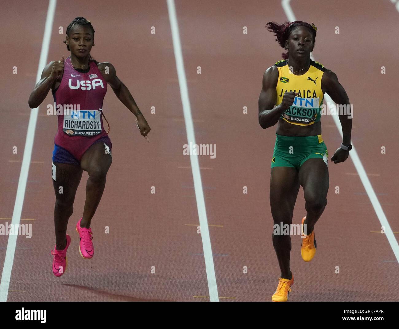 Sha'Carri RICHARDSON of USA and Shericka JACKSON of JAM Semi-Final 100 ...