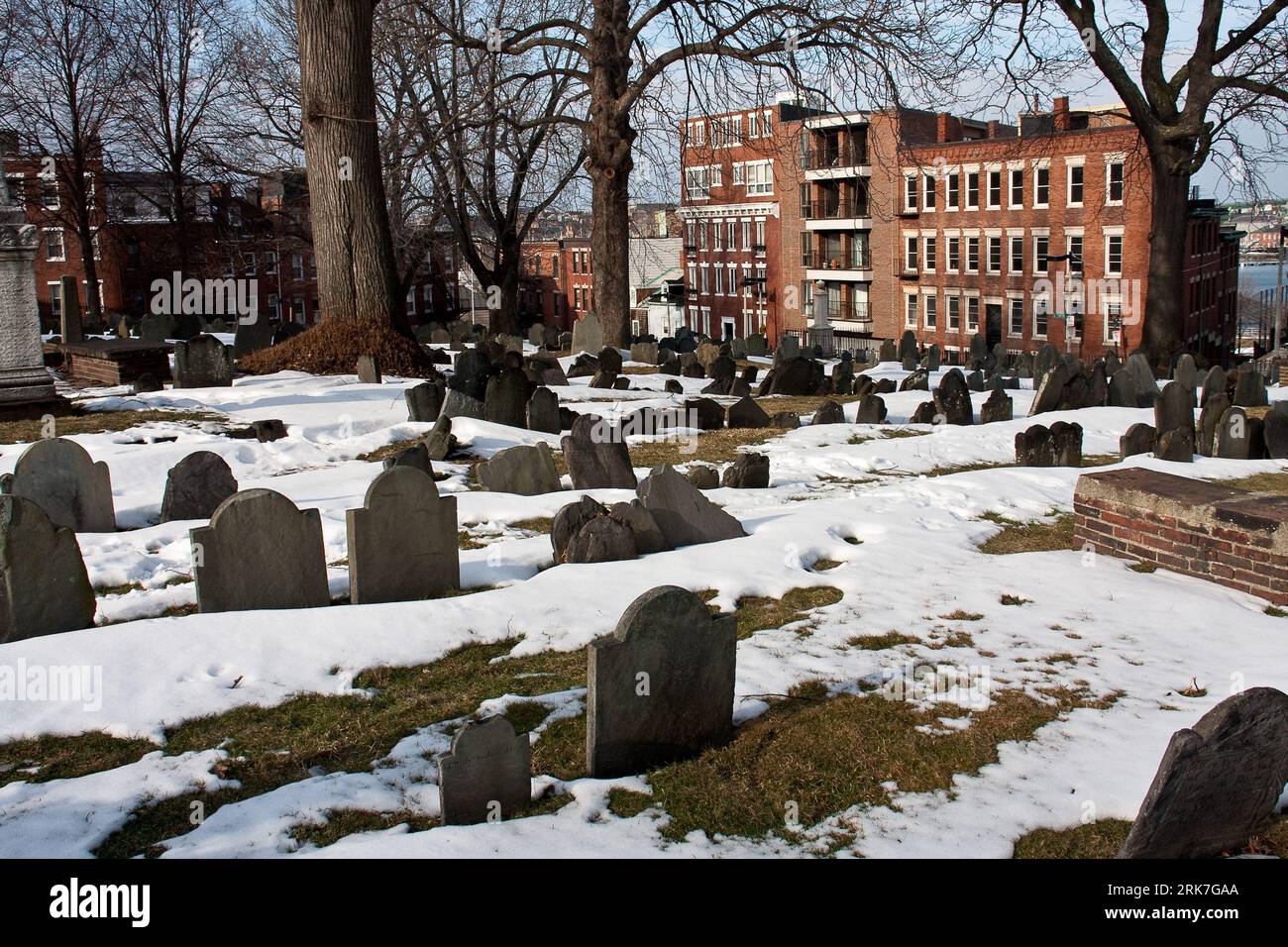 The historic Granary Cemetery in Boston Stock Photo - Alamy