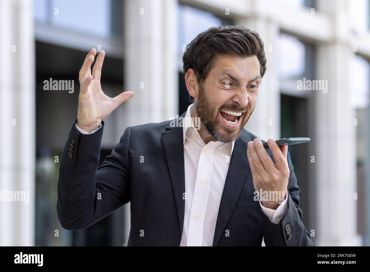 Man yelling outside hi-res stock photography and images - Alamy