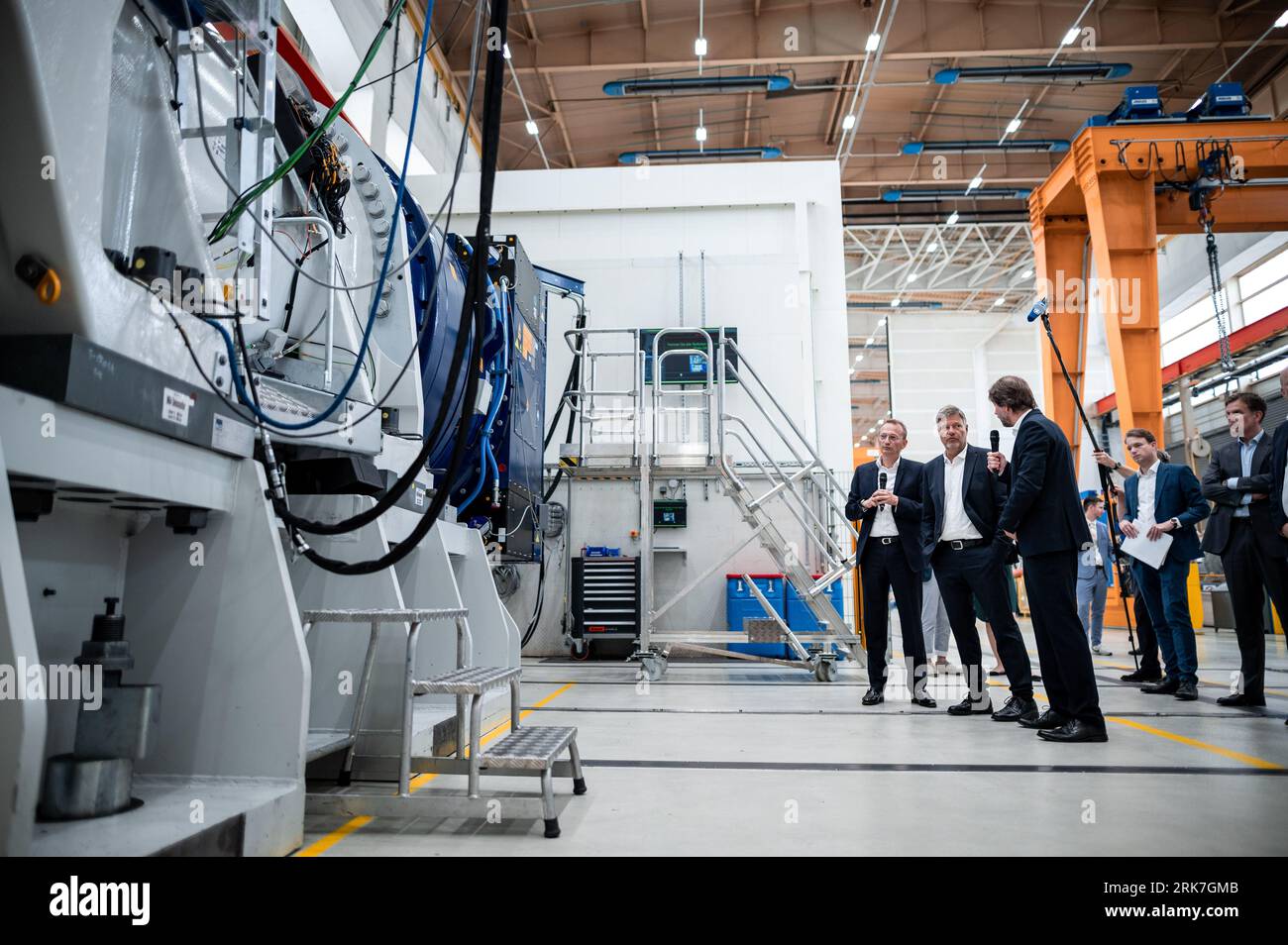 Voerde, Germany. 24th Aug, 2023. Andreas Evertz (l-r), CEO of the ...