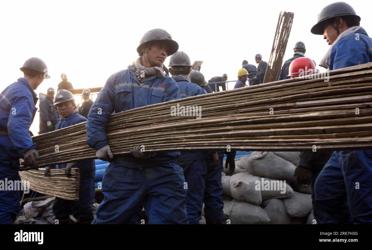 Mine rescue equipment hi-res stock photography and images - Alamy