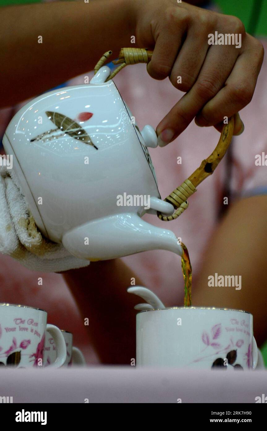 Making ceremonial art hi-res stock photography and images - Alamy