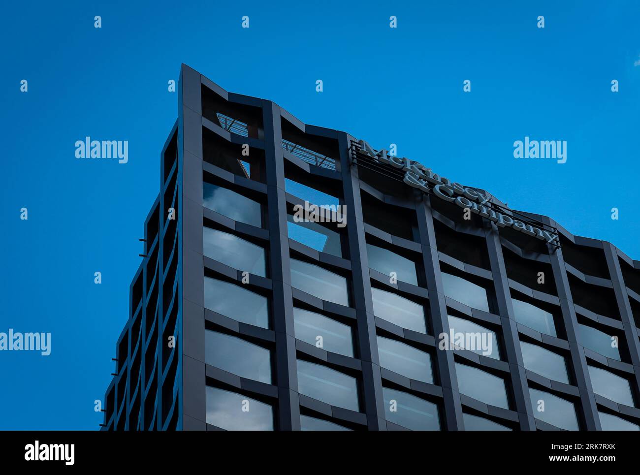 Mckinsey and company office hi-res stock photography and images - Alamy