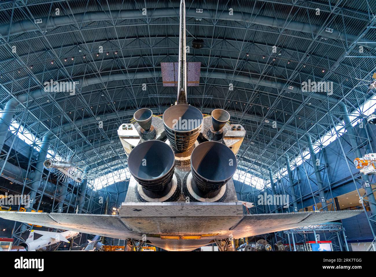 The SuperShuttle Columbia at Smithsonian Air and Space Museum in Dulles ...