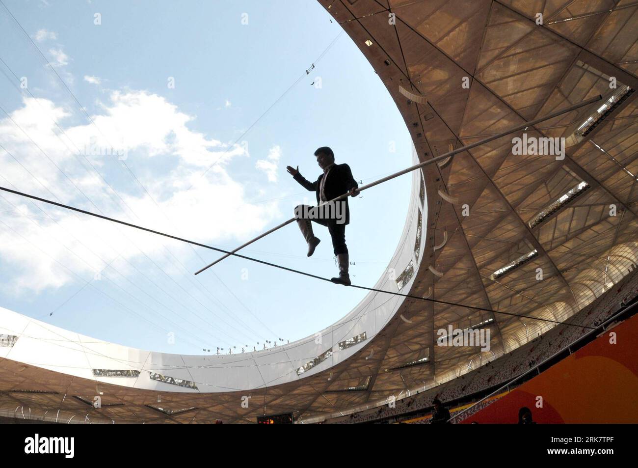 World record stunt hi-res stock photography and images - Alamy