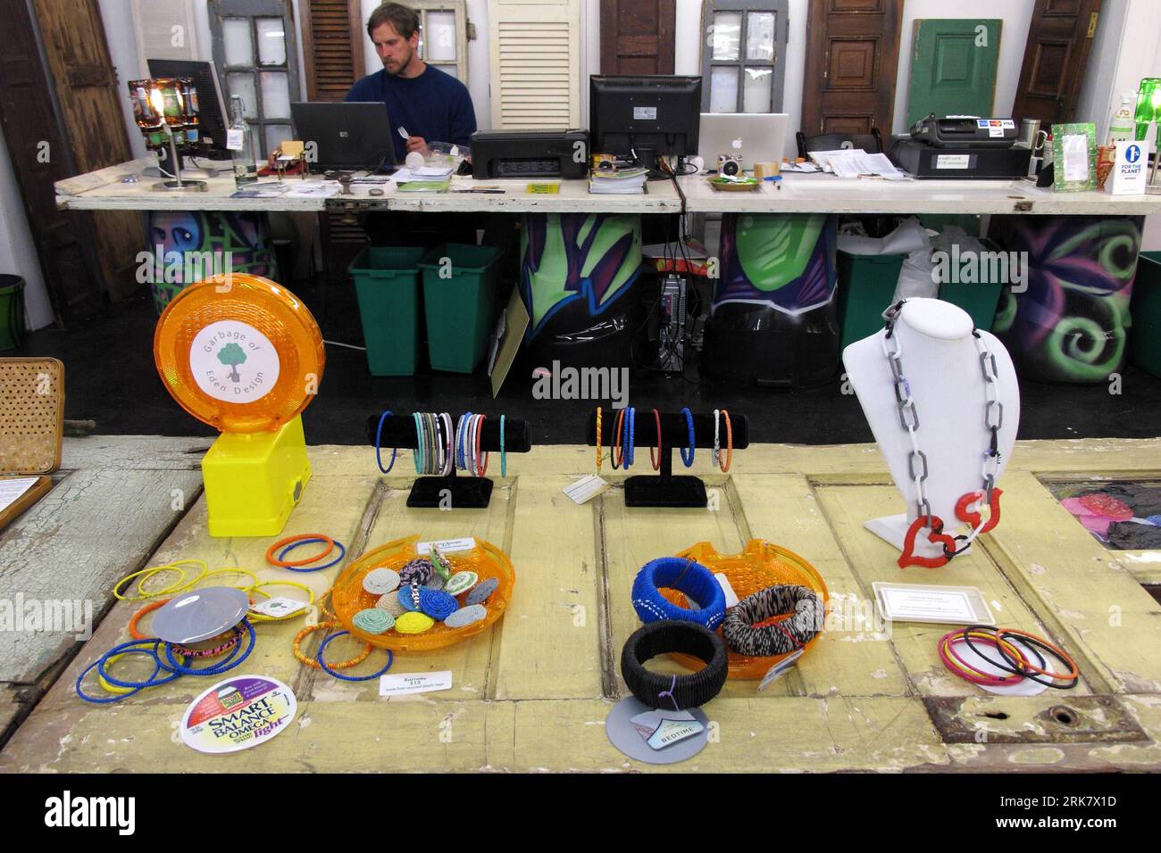 Recycled food wrappers hi-res stock photography and images - Alamy