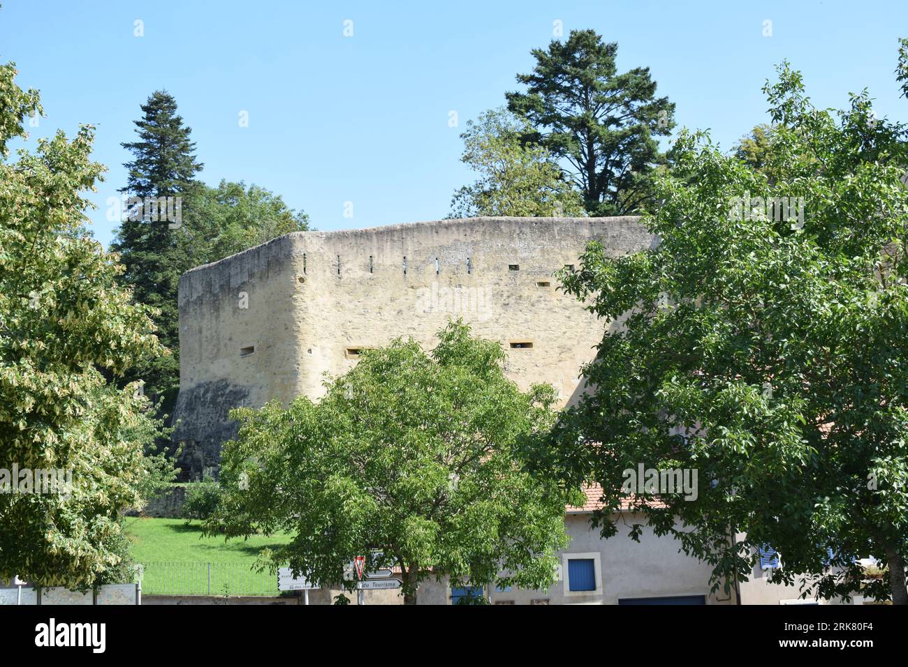 Chateau de Rodemack Stock Photo - Alamy