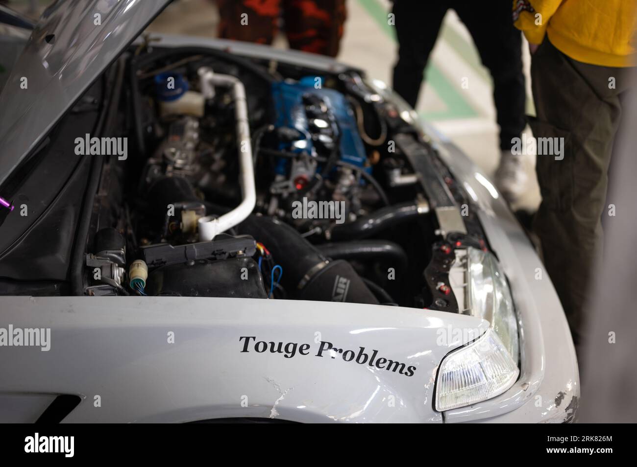 Detail of the engine of the Honda Civic Sir prepared for street racing ...