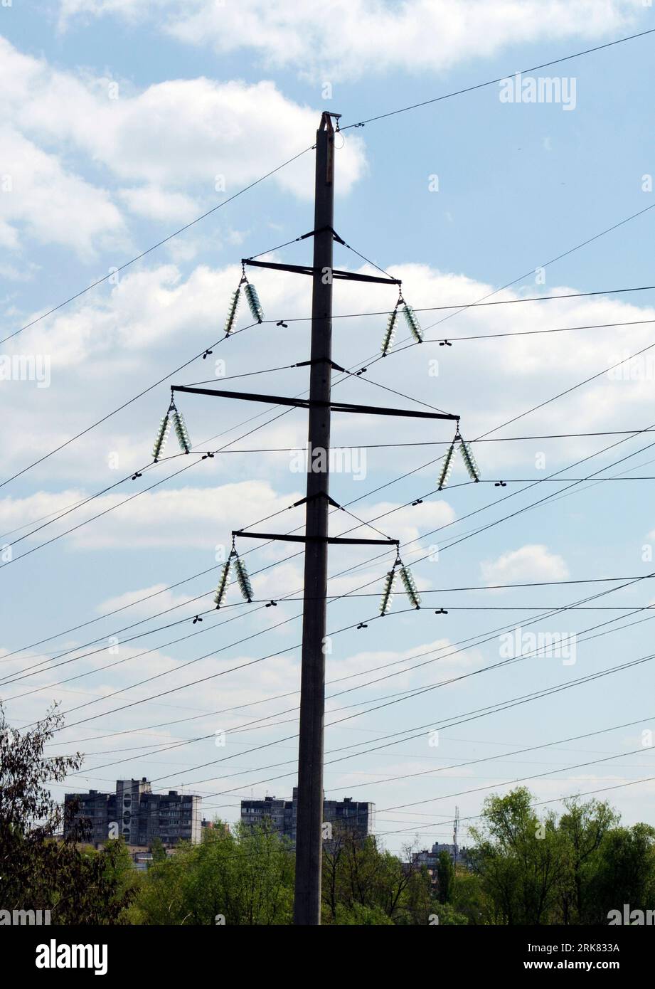 Electric line, electricity wires, high voltage lines Stock Photo - Alamy