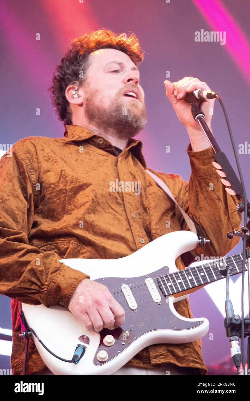 Joseph mount guitar hi-res stock photography and images - Alamy